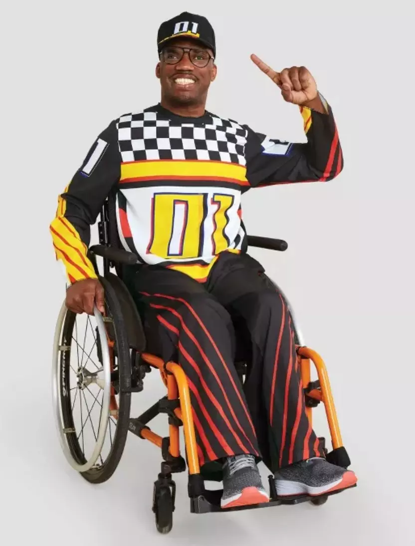 Akuluakulu Adaptive Race Car Halloween Costume Jumpsuit yokhala ndi Chipewa