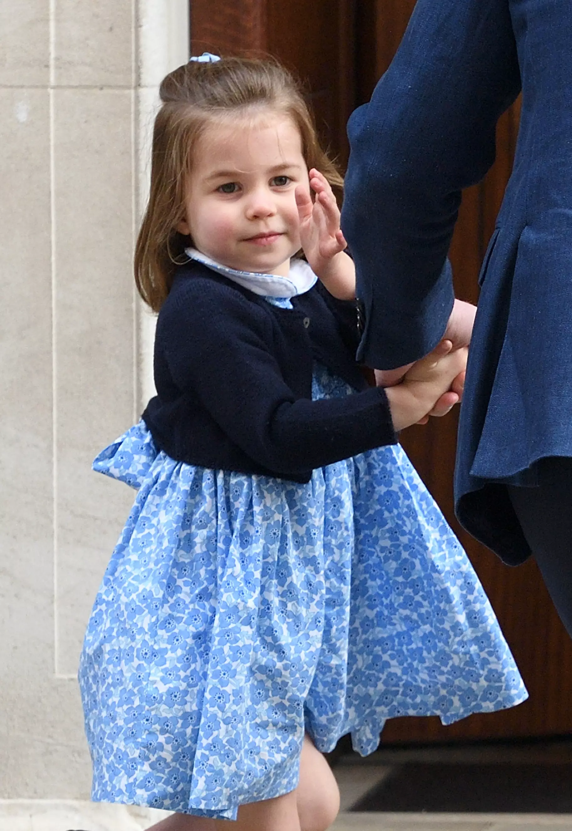 Prinsesse Charlottes bølge har blitt hennes signaturtrekk.