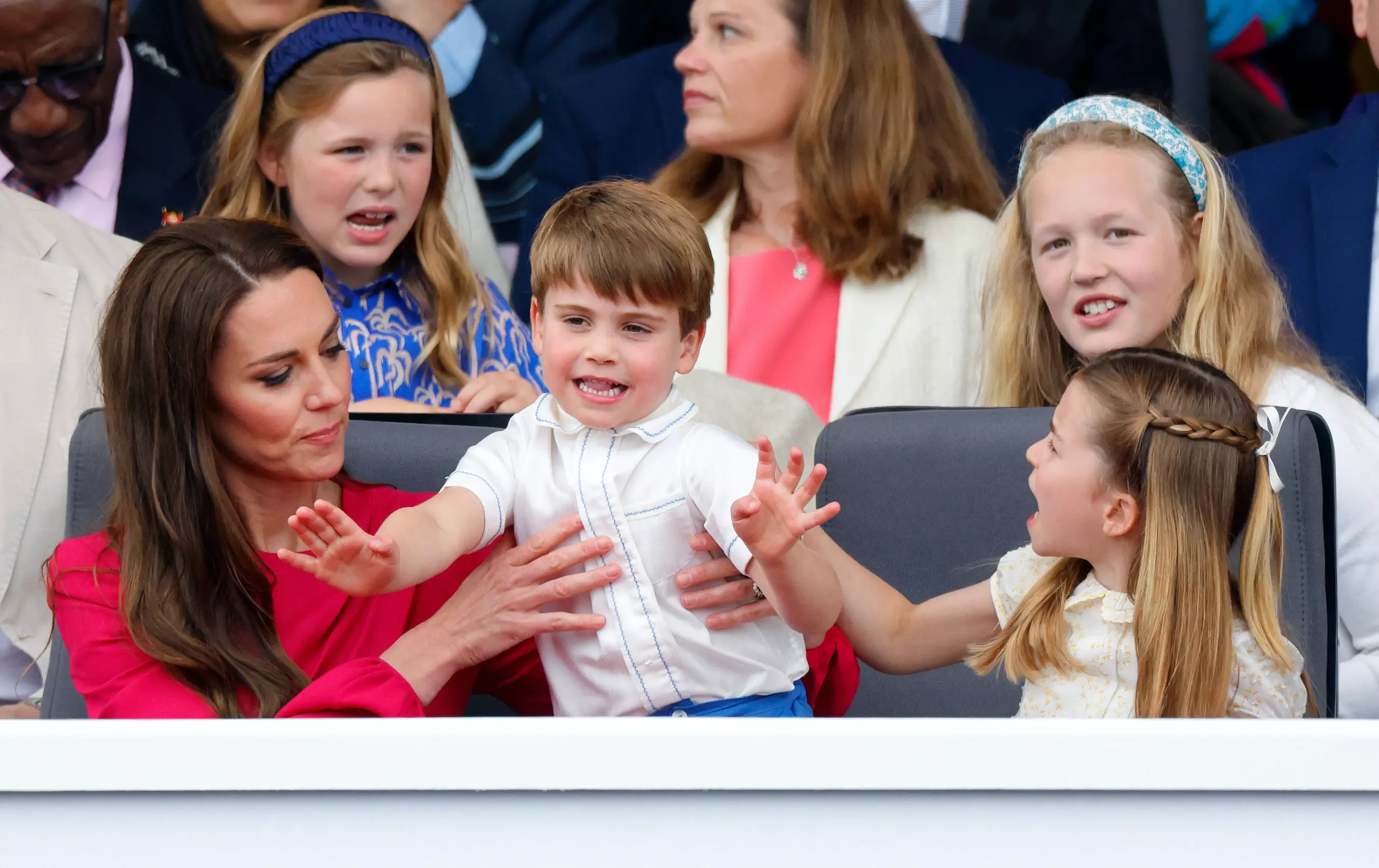 Prinsessan Charlotte hade inte tid för prins Louis upptåg.