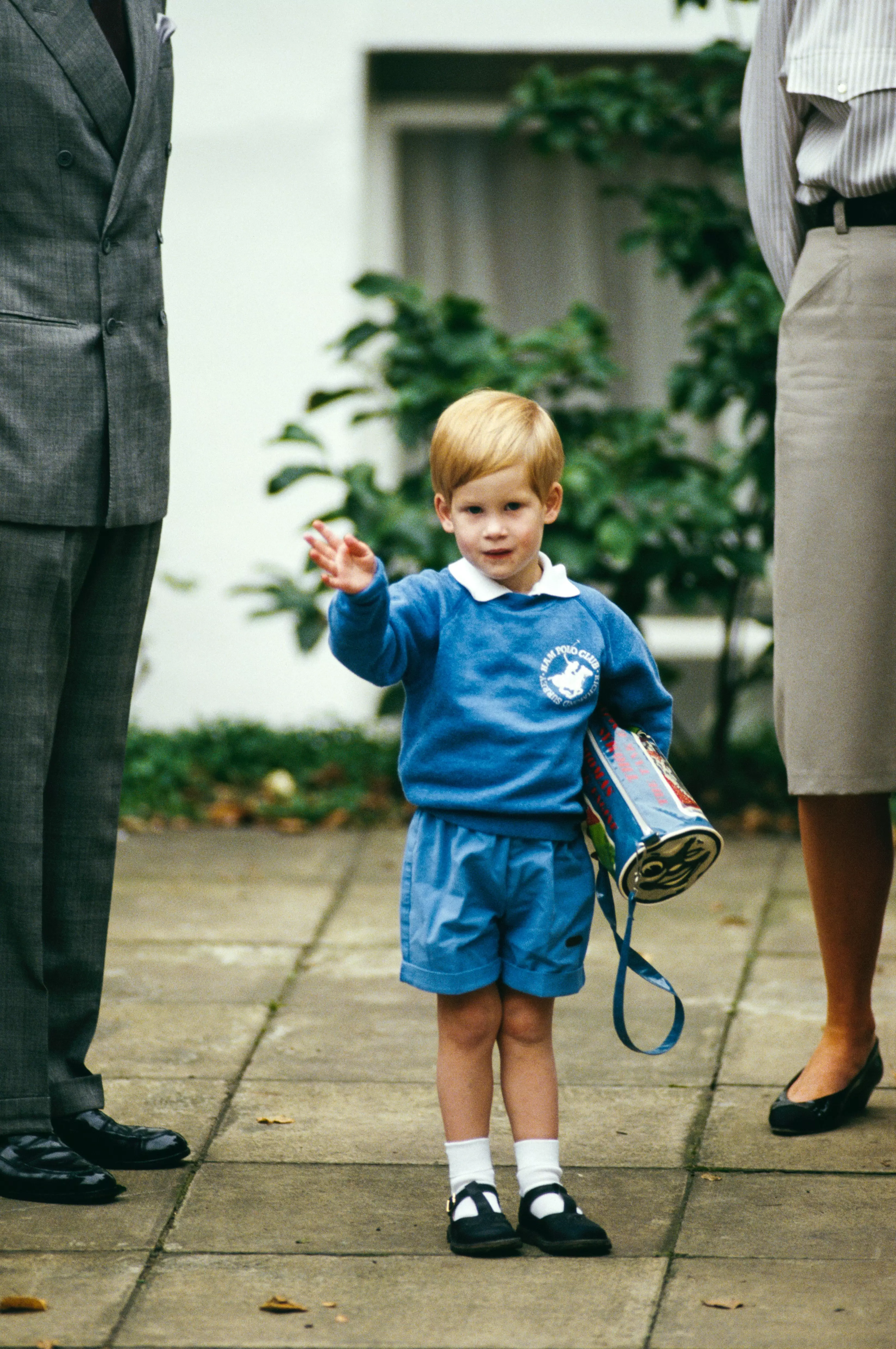 Prins Harry gaat in 1987 naar school.