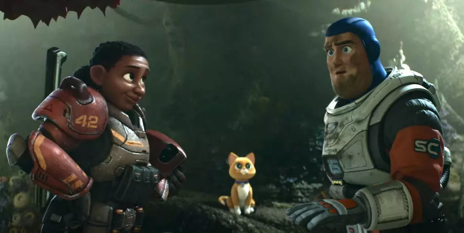 'Lightyear' Yave Kuuya kuDisney + uye Haufanire Kumirira Yakareba Nguva Yakareba