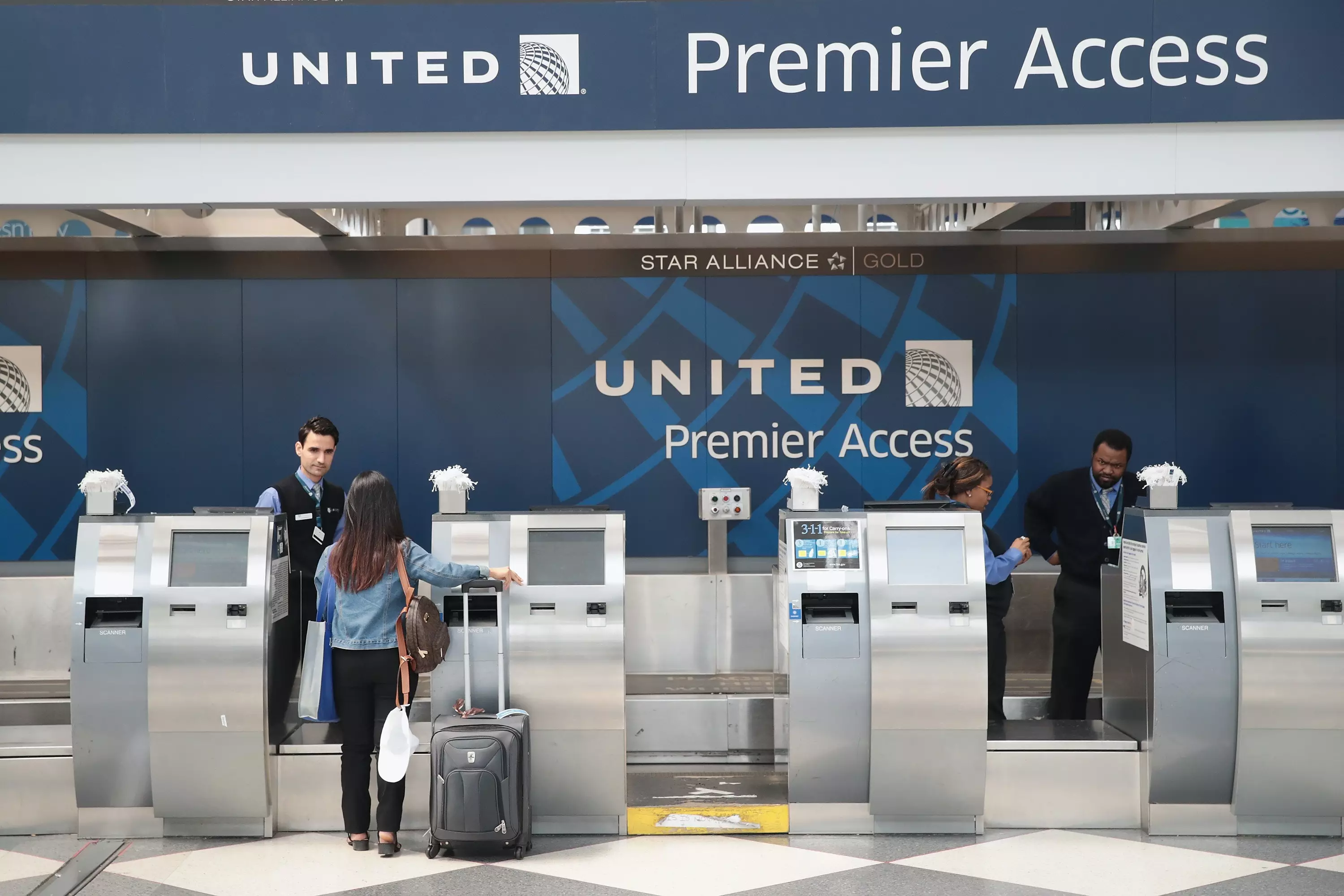 United modifie ses politiques sur le déplacement des passagers