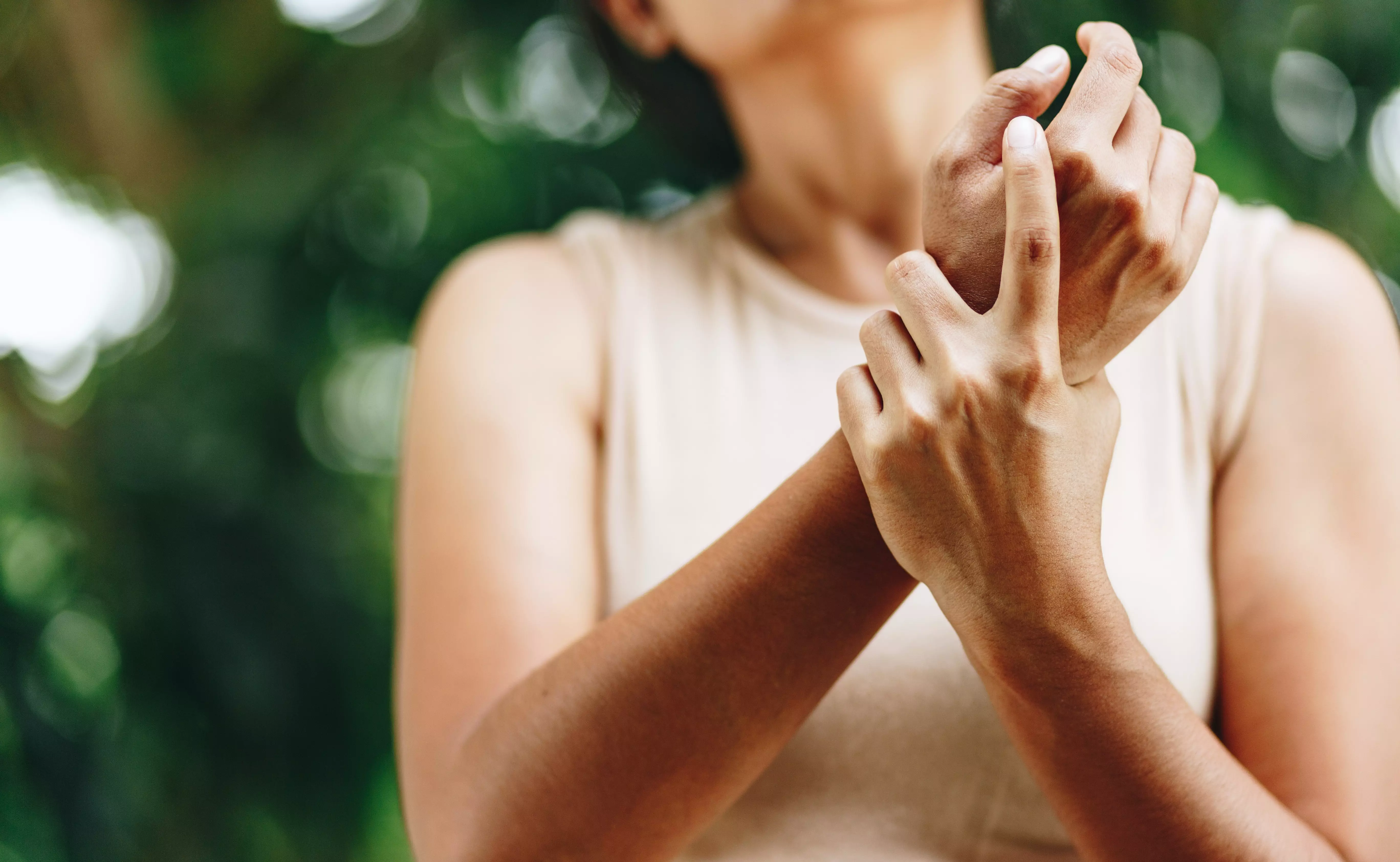 Ania Kon Unsaon Pagkuha ug Kahupayan Gikan sa Imong Pagmabdos Carpal Tunnel Syndrome