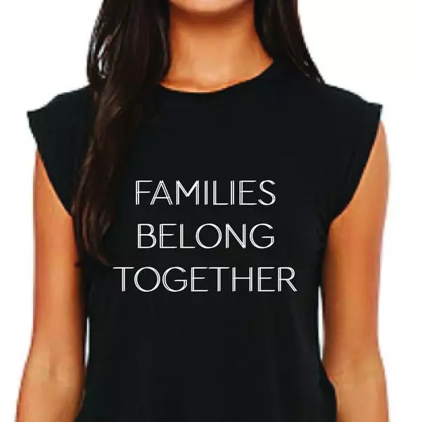 5 familjer hör ihop T-shirts som ger tillbaka till organisationer bakom saken 60964_2