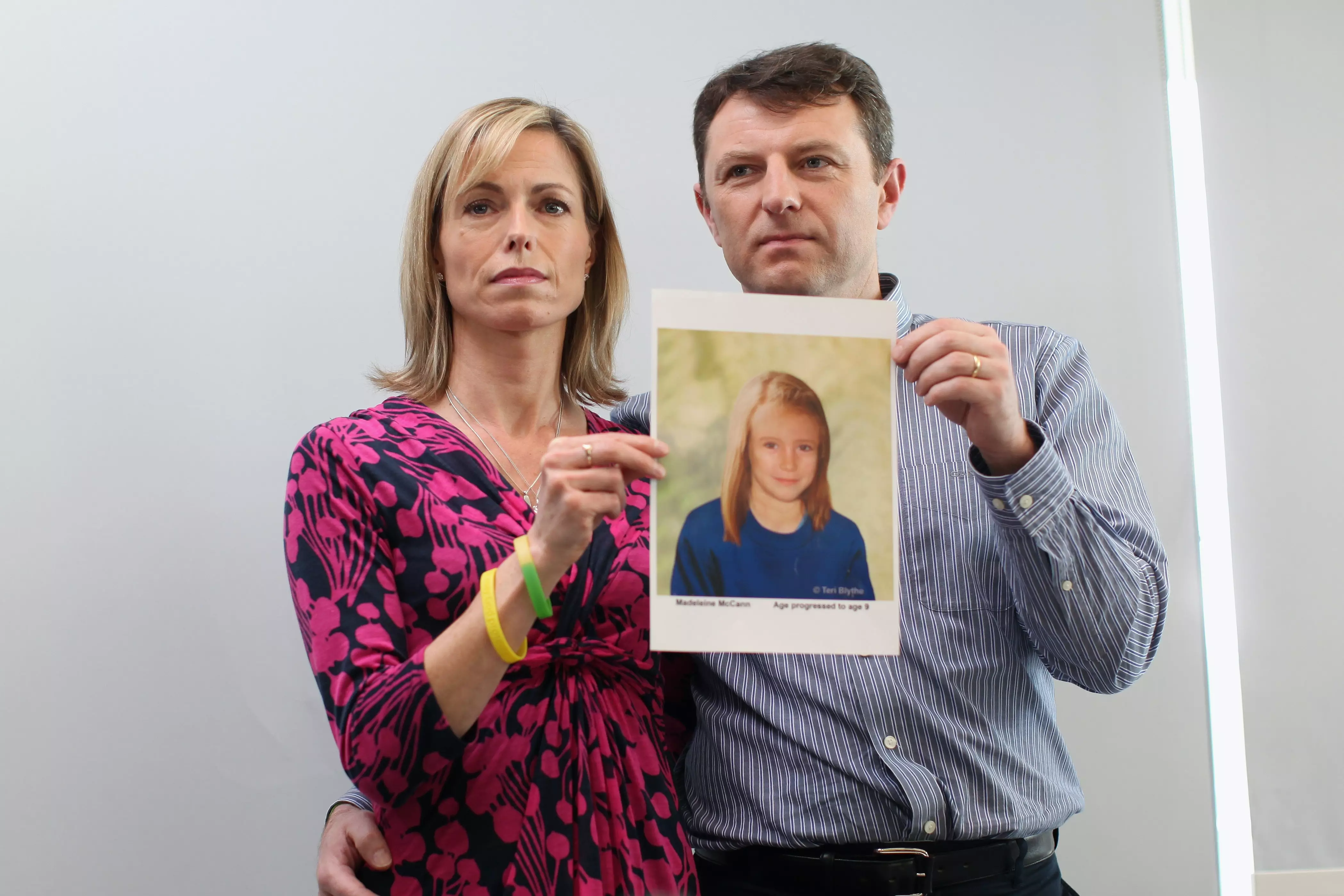 Tvíburasystkini Madeleine McCann bíða enn eftir að systir þeirra snúi aftur 66438_2